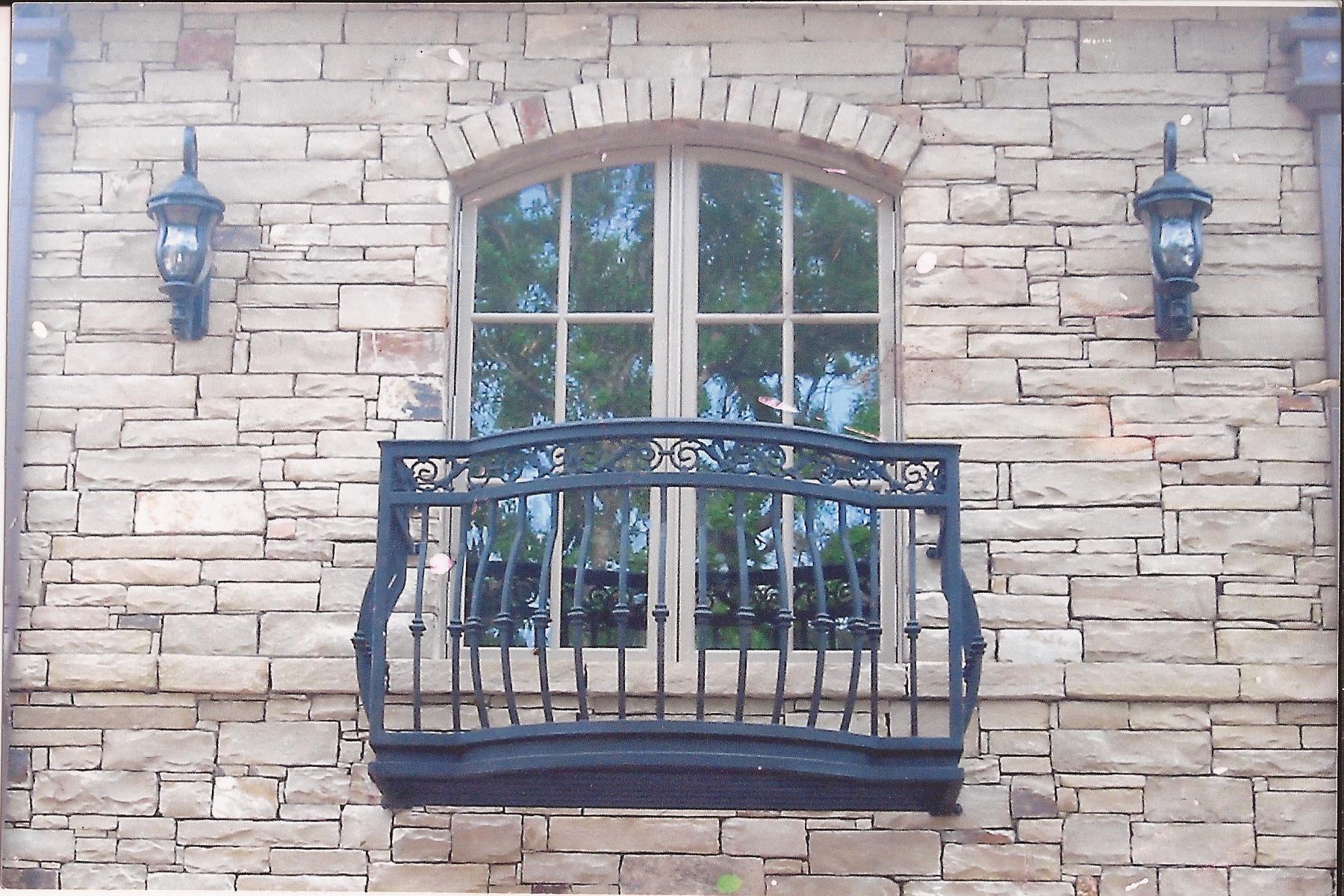 Home Slider 3 - Apollo